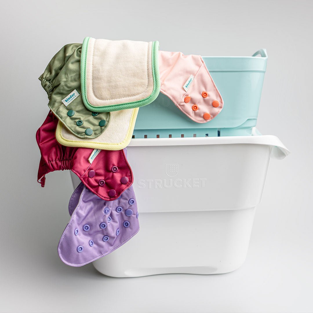 Strucket Interlocking Strainer Bucket with Plug – Kinder Cloth Diaper Co.